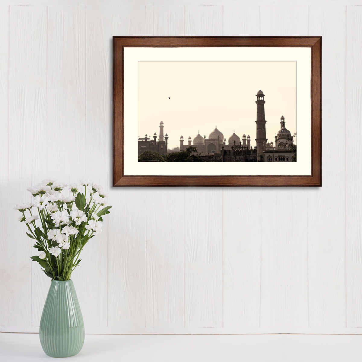 Skyline of Lahore old city scape with Badshahi Mosque – Framer